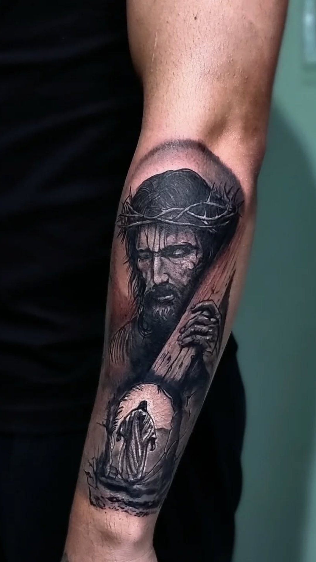 Christ Bearing the Cross - Tattoos.com