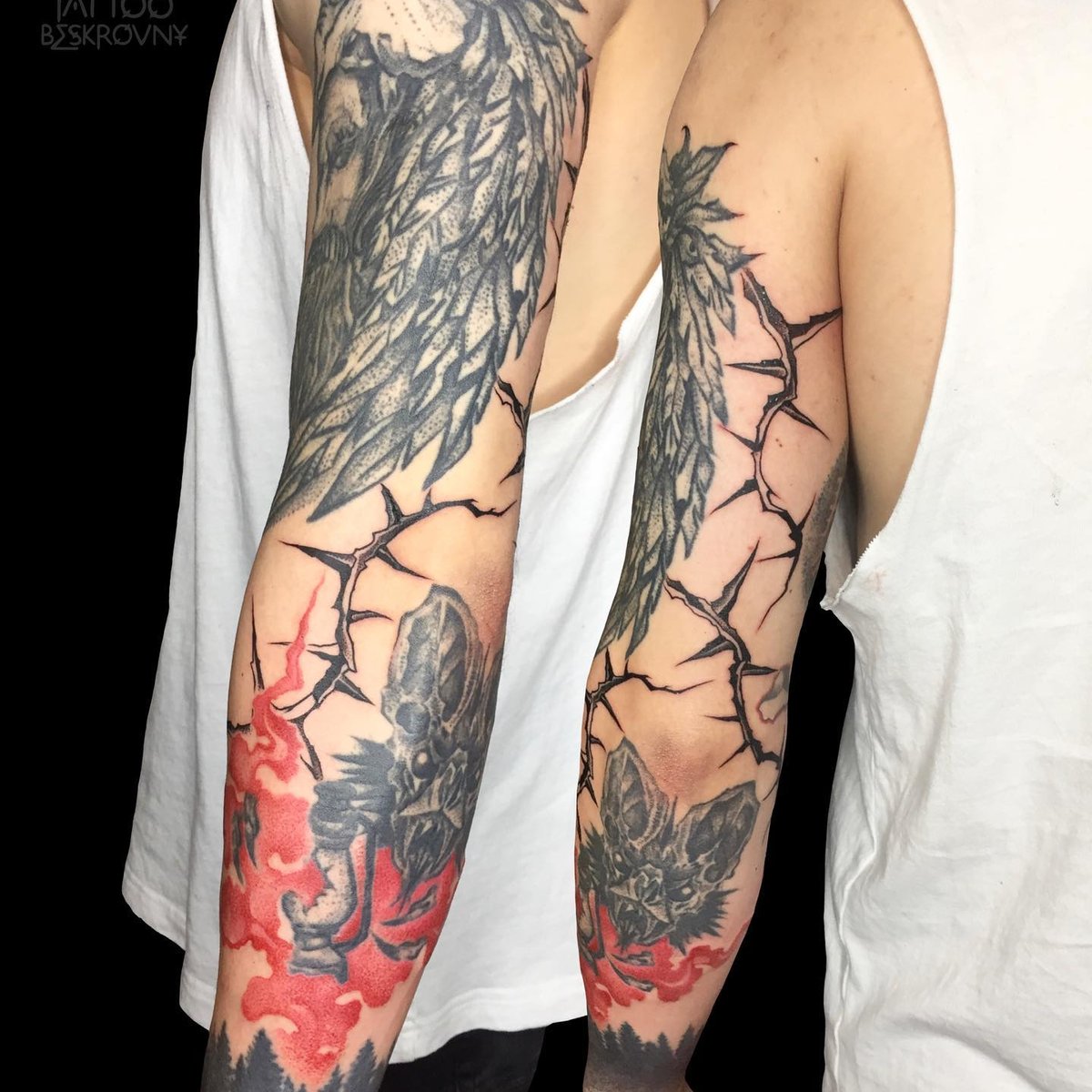 Cracked Wing with Twin Bat Skulls - Tattoos.com