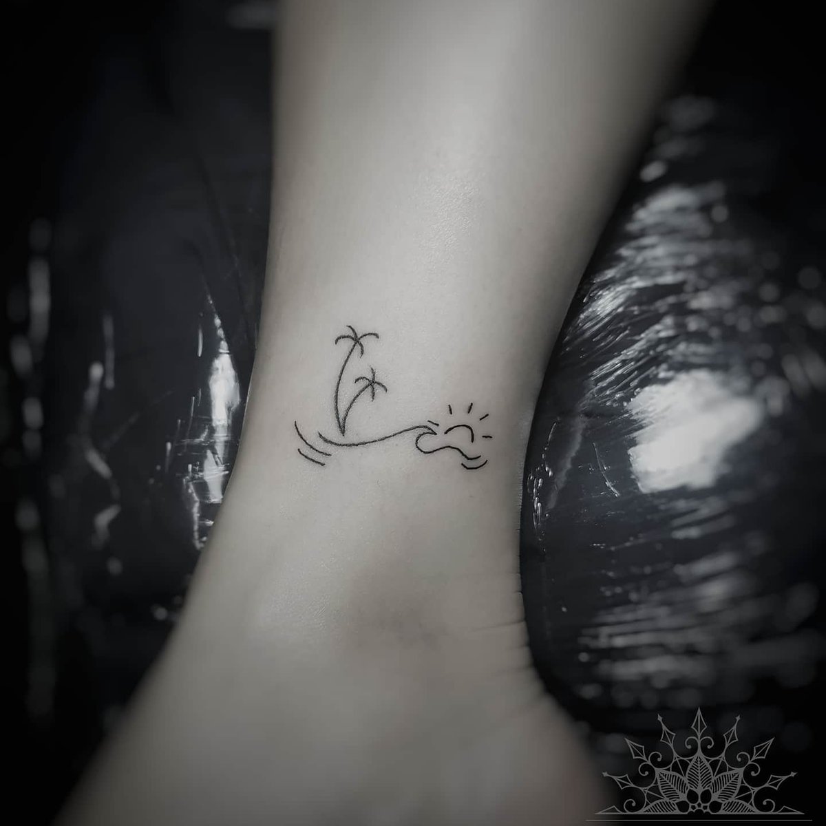 Tiny Tropical Wave - Tattoos.com
